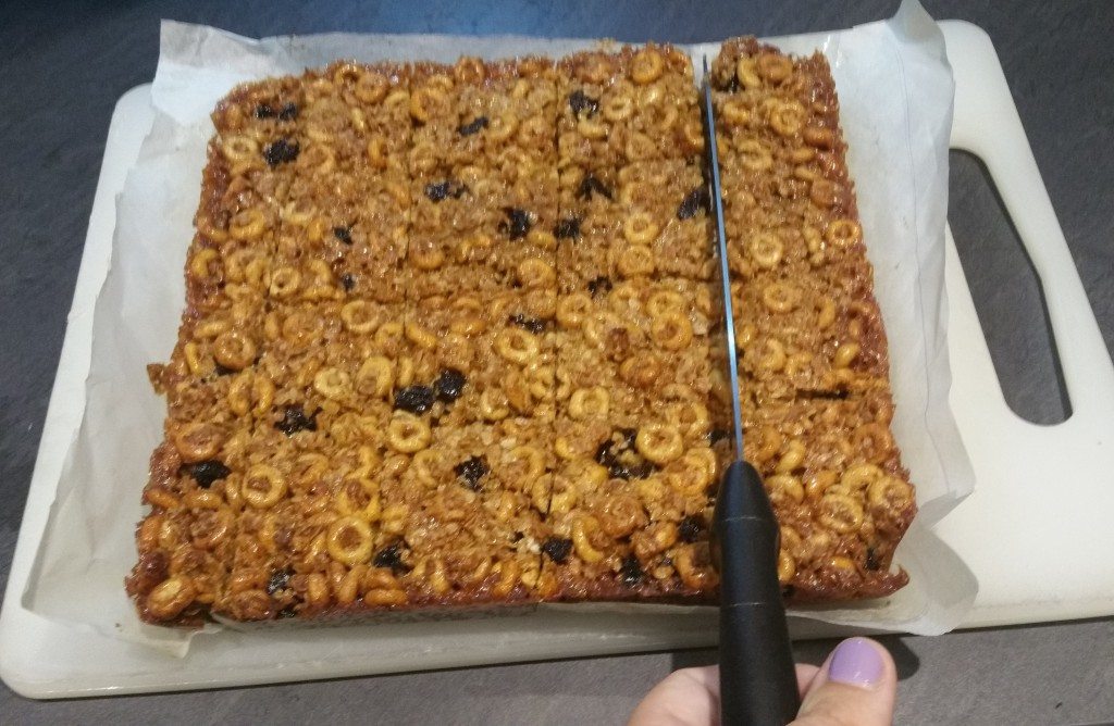 Gooey Breakfast Energy Bars - The Mummy Toolbox